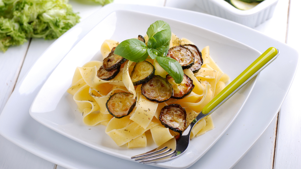 Pasta with fried cucuzza - Sicilian Food Culture